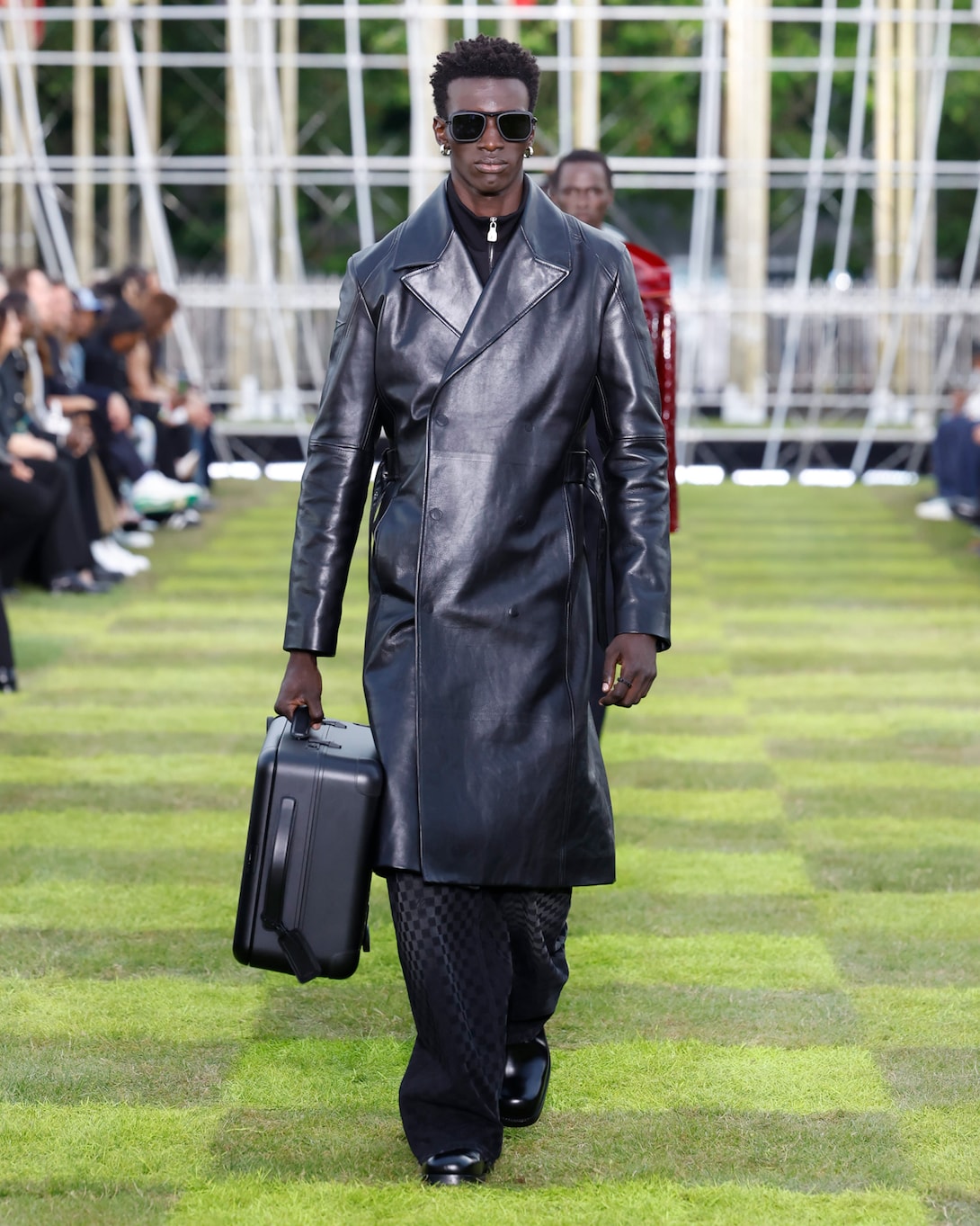 Défilé Homme Printemps-Été 2025 | LOUIS VUITTON