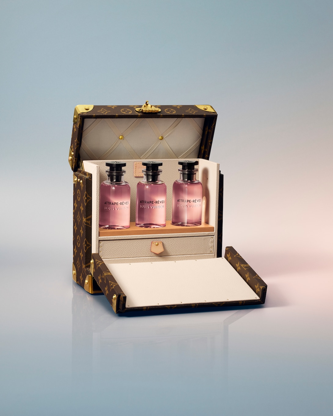 LOUIS VUITTON Official Canada Website | LOUIS VUITTON