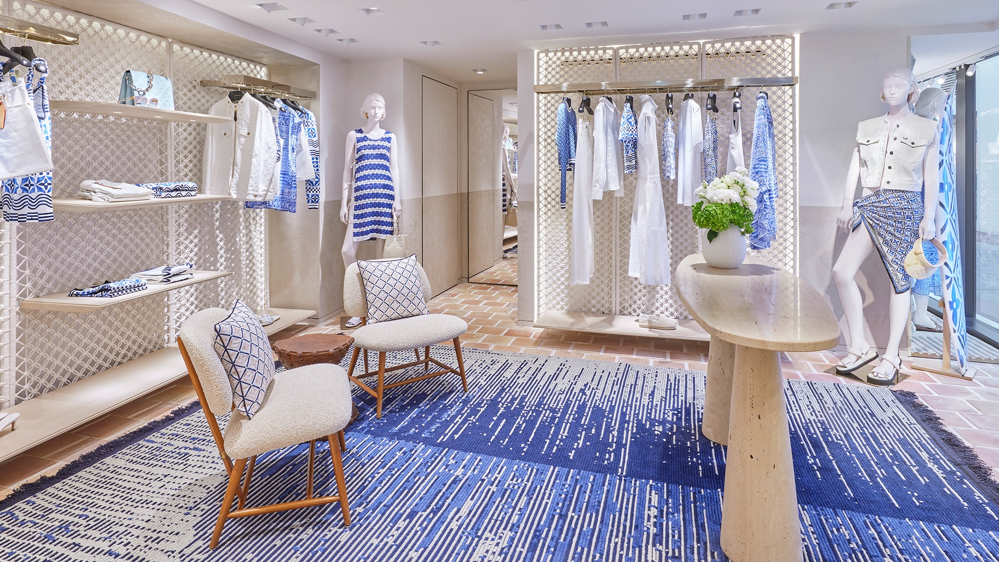 Louis Vuitton Capri Women store, Italy