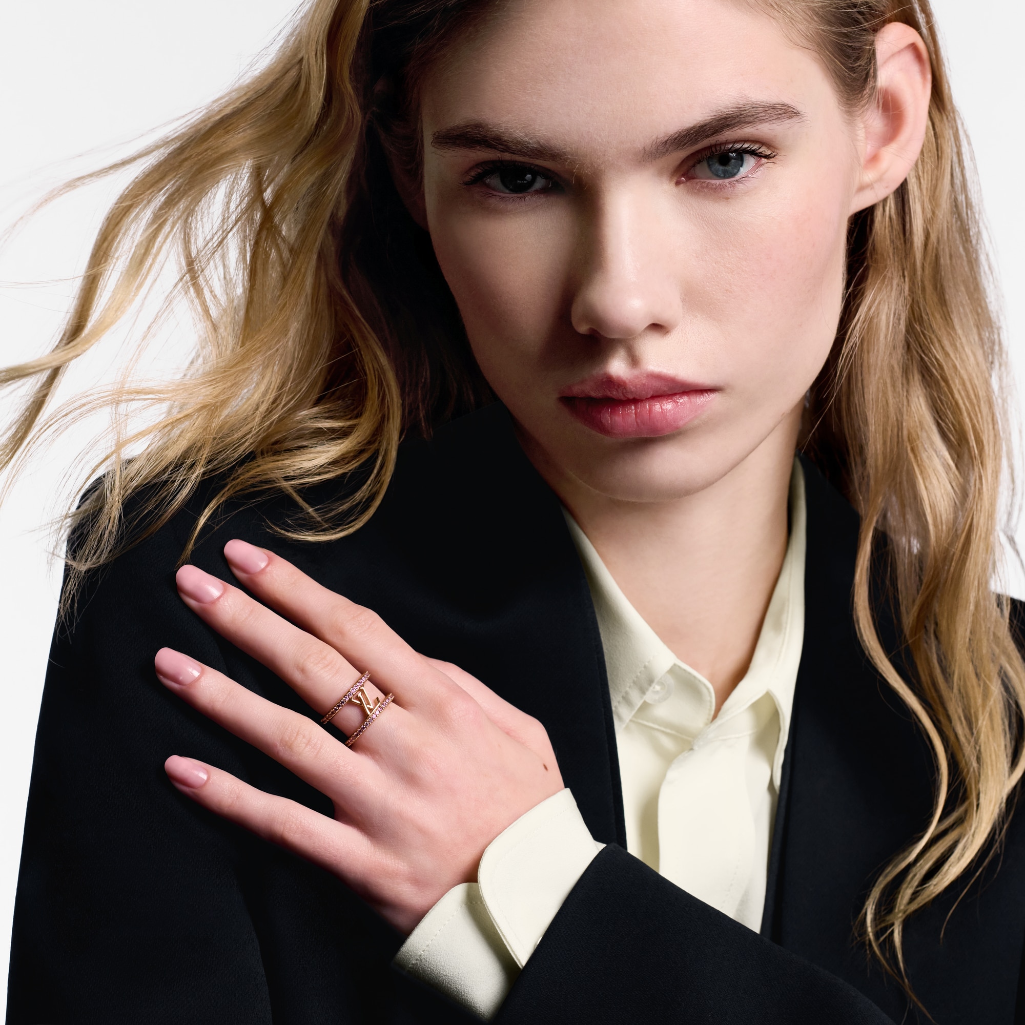 LV Iconic Ring S00 - Women - Fashion Jewelry | LOUIS VUITTON