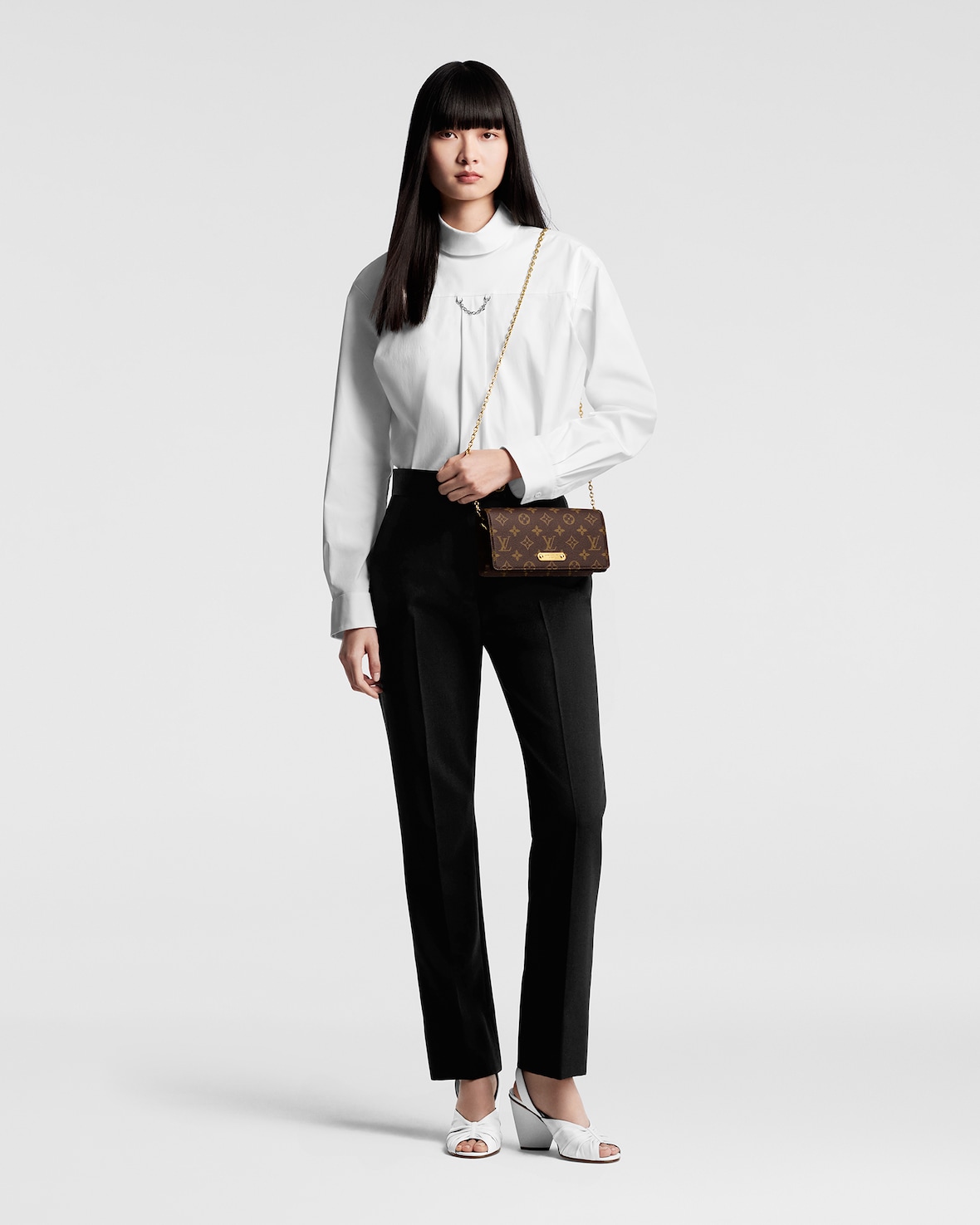 Wallet On Chain Lily Monogram - Women - Small Leather Goods | LOUIS ...