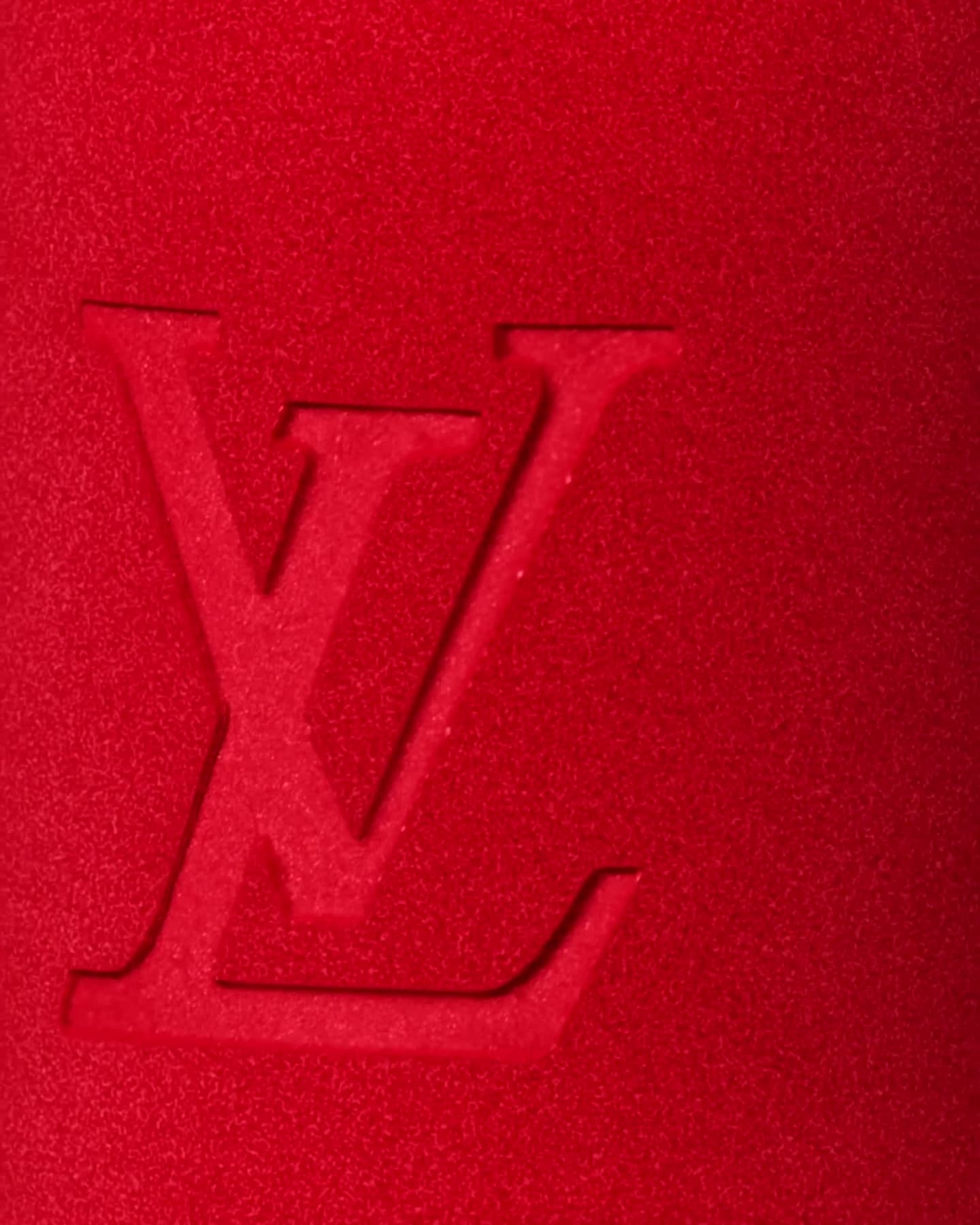 Luxury Lipstick, Lip Balm, and Lip Care | LOUIS VUITTON
